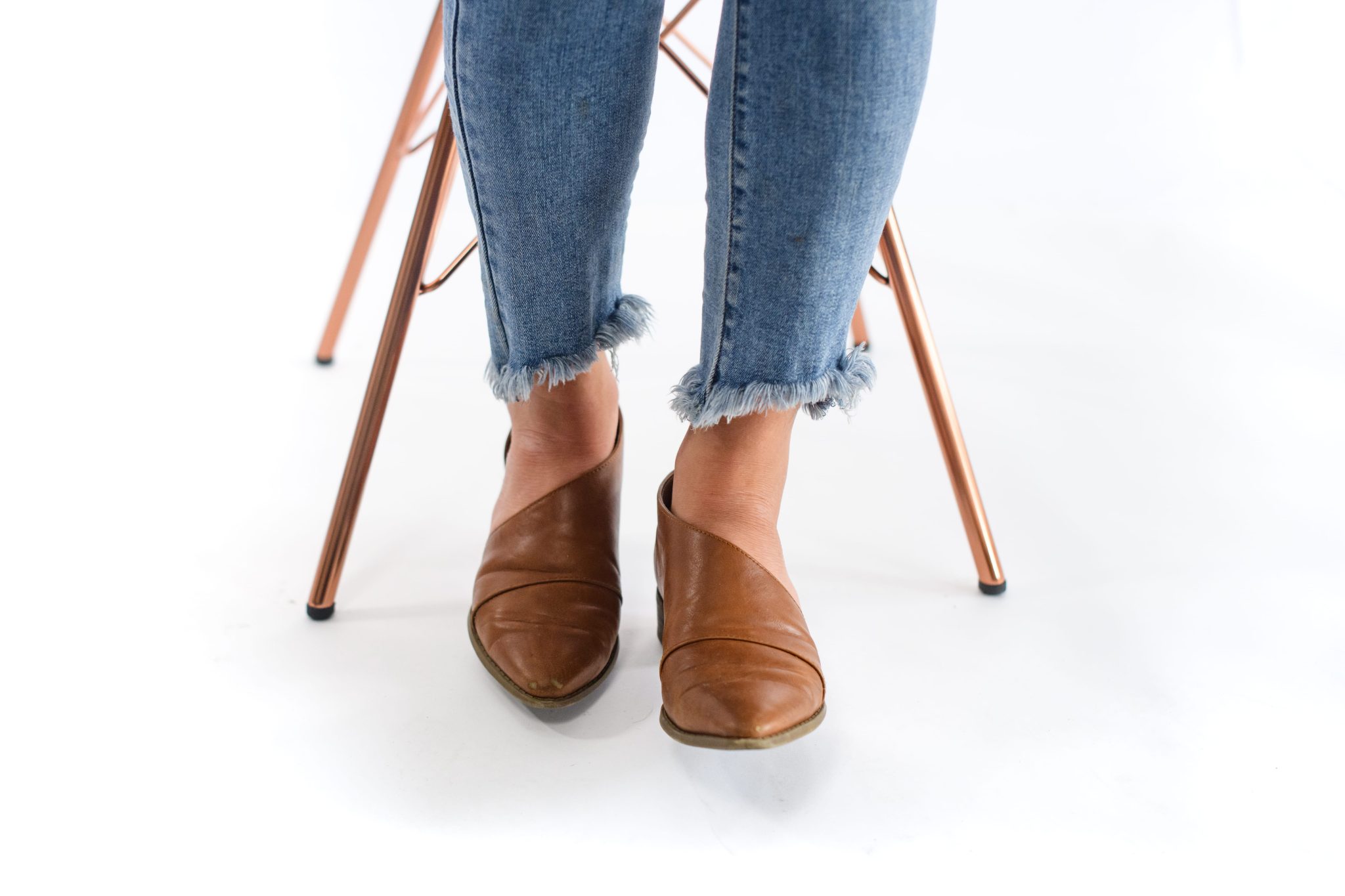 Feet Behavior - The Untapped Body Language You Should Know