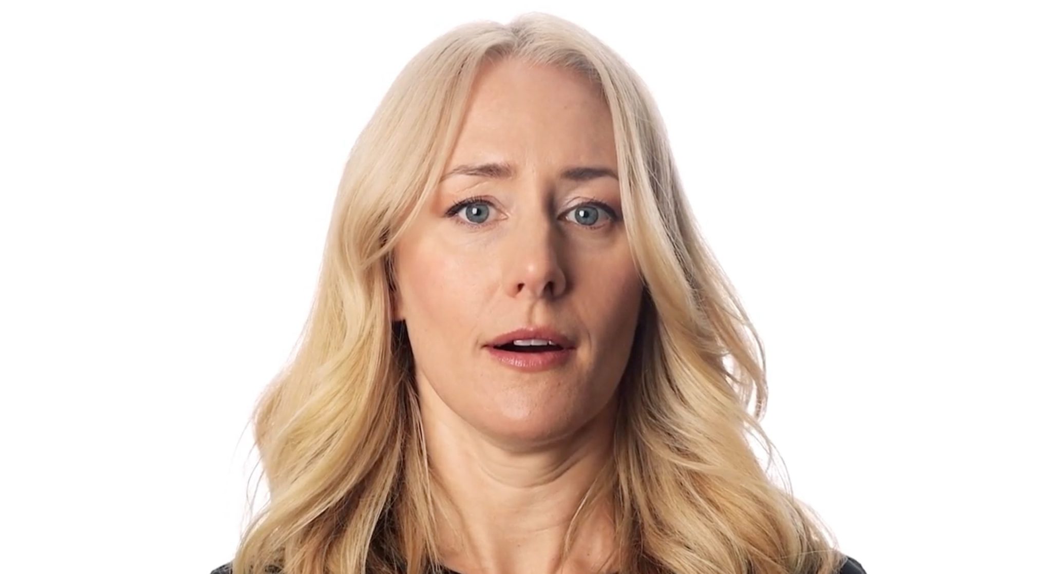 39 Mouth Body Language Gestures to Spot in Your Next Convo