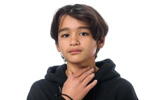 13 Hidden Nonverbal Cues You Should Know: Neck Body Language